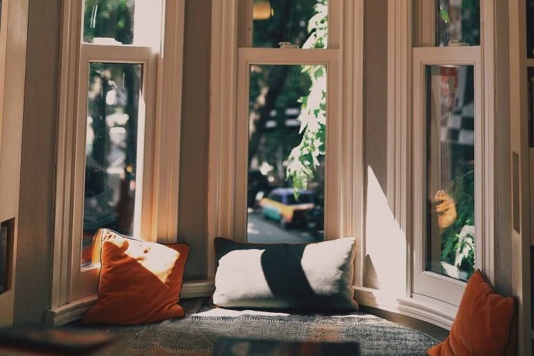 What Are Bay Windows and Should You Install One? - Australian Heritage ...